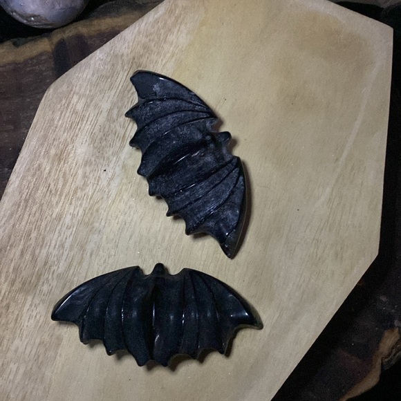 Accents | Obsidian Bat Carving Fun For Spooky Season | Poshmark